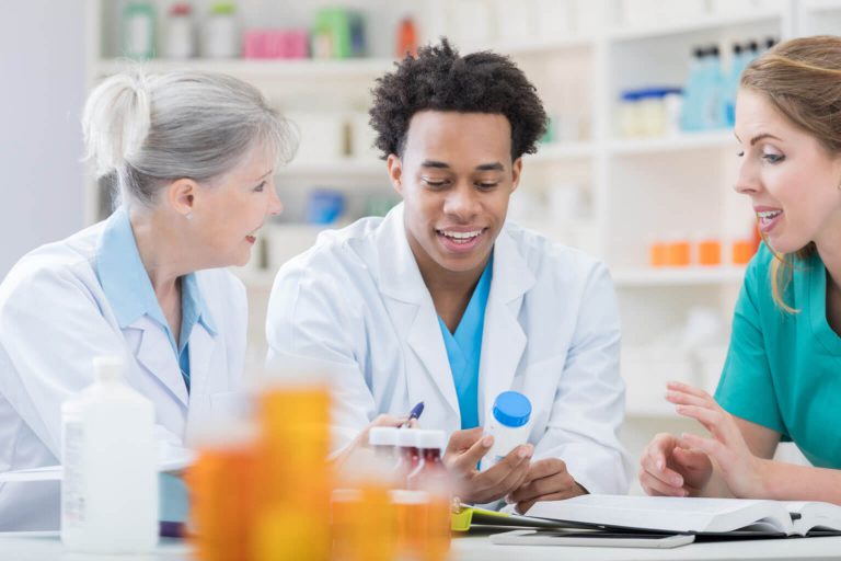 Our Picks for the Top 10 Traits of Highly Effective Pharmacists ...